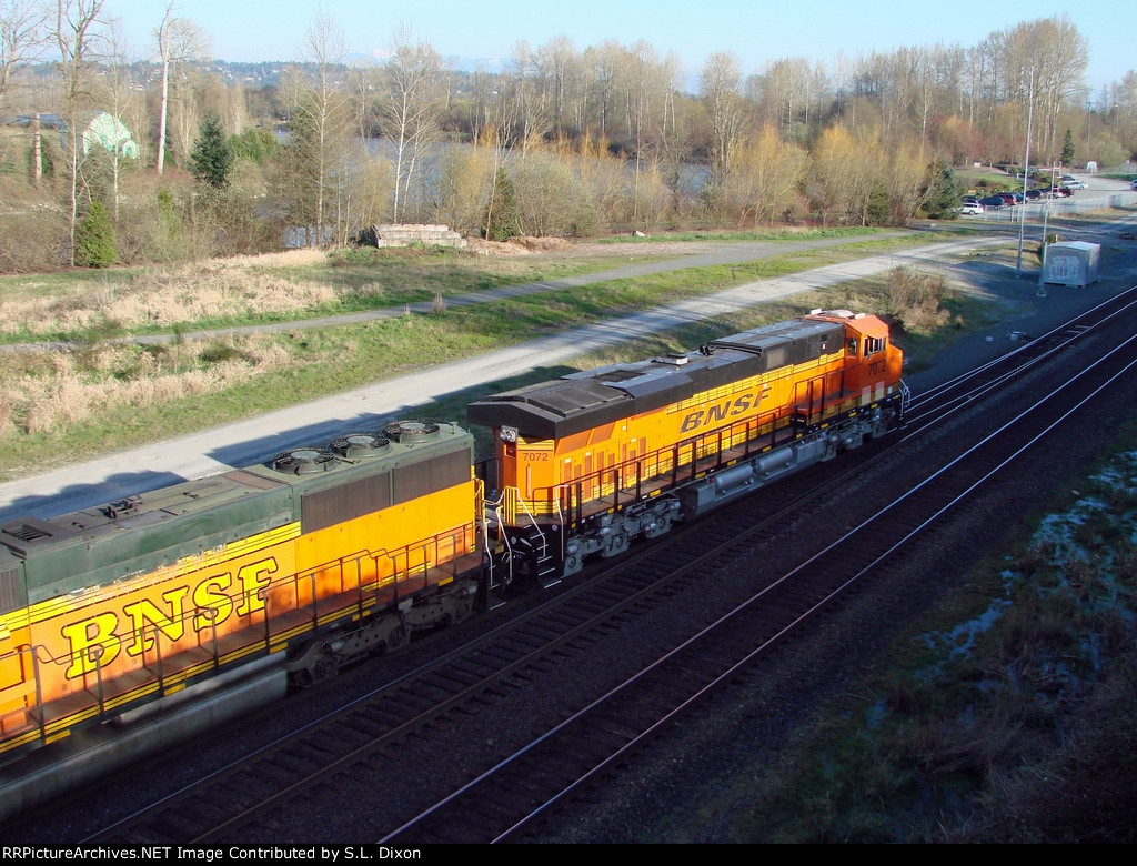 BNSF 7072 East
